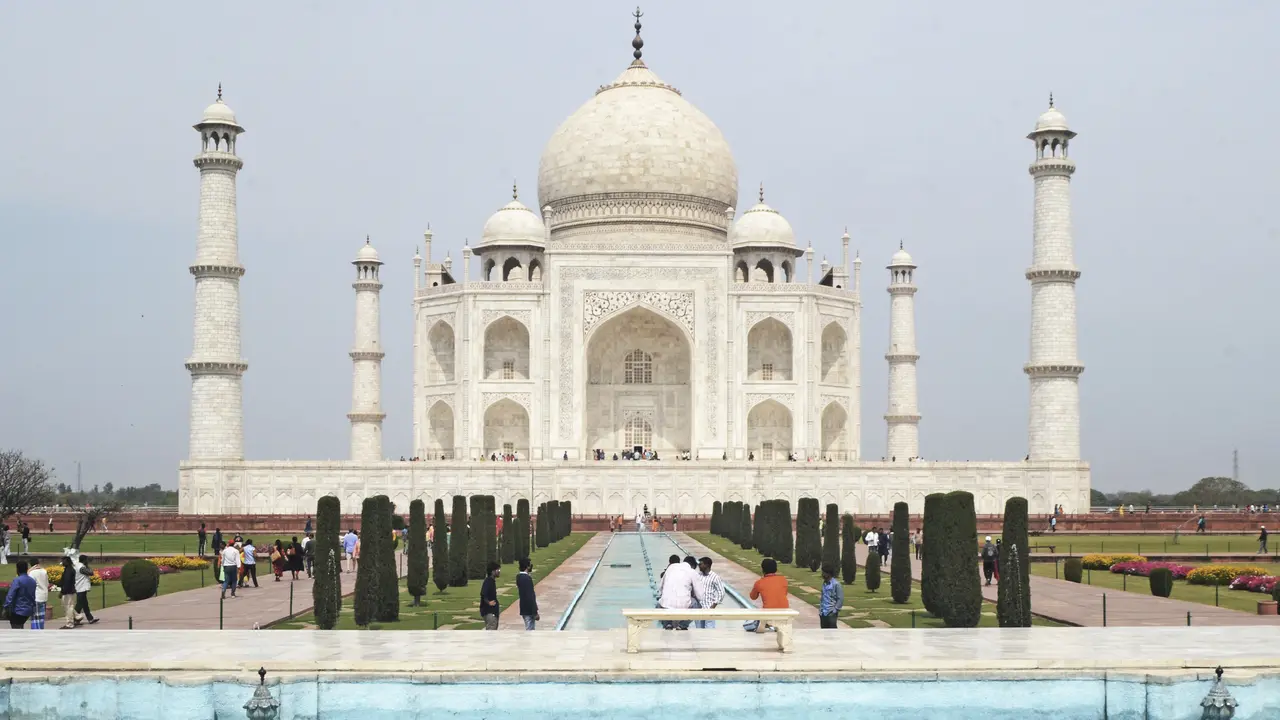 17 Juni 1631: Mumtaz Mahal Meninggal, Duka di Balik Monumen Cinta Taj ...