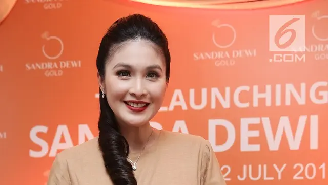 Sebelum Harvey Moeis Ditangkap, Sandra Dewi Pernah Bagikan Cincin Emas di Peluncuran Toko ...