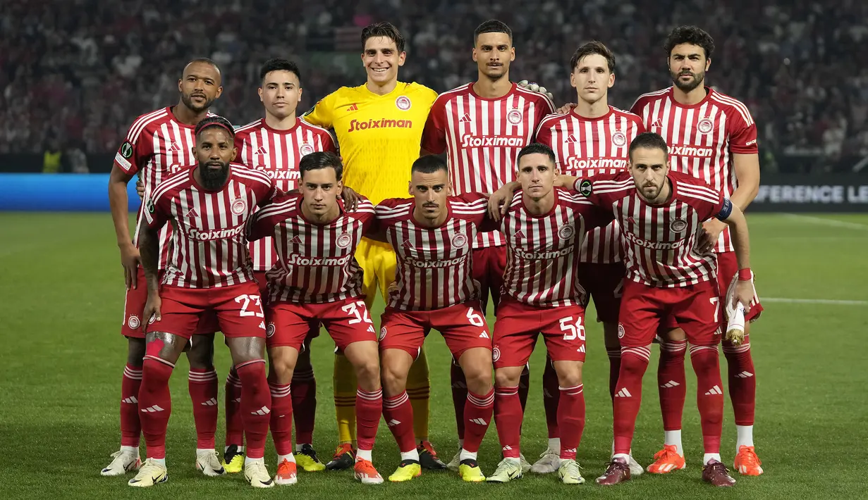 Foto: Olympiakos Juara Europa Conference League 2023/2024, Fiorentina ...