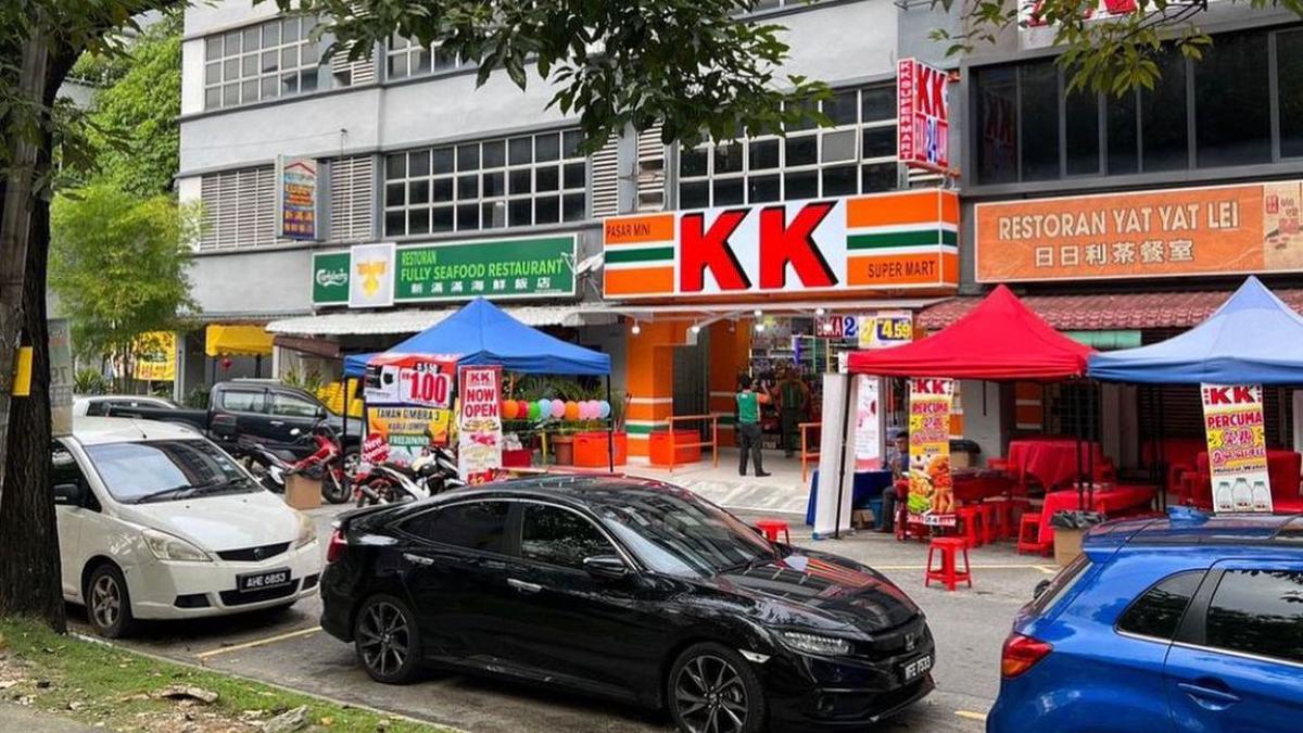 Gara-Gara Jual Kaus Kaki Bertuliskan Allah, Pemilik Toserba di Malaysia ...