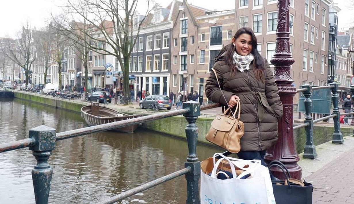 Setelah 14 Tahun Lalu Jadi Juara AFI 2, Begini Penampilan Tia Sekarang ...