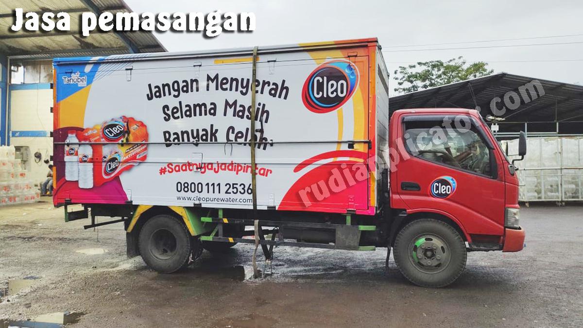 10 Potret Tulisan Menohok di Mobil Box Menusuk Perasaan, Rasanya Ada ...