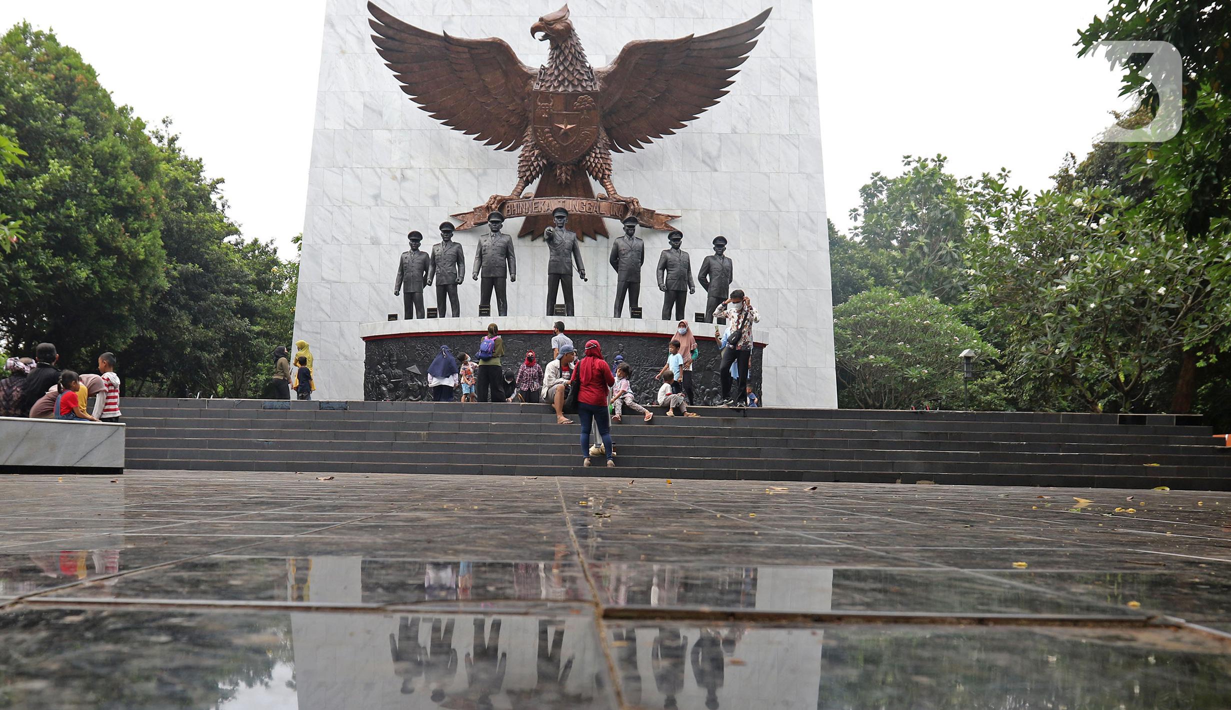 FOTO: Mengenang Jasa Pahlawan Revolusi di Monumen Pancasila Sakti