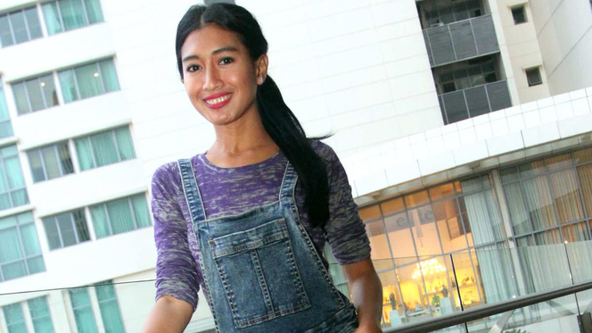 Cantik-cantik, Fitrie Rachmadhina Jadi Wanita Bloon - ShowBiz Liputan6.com