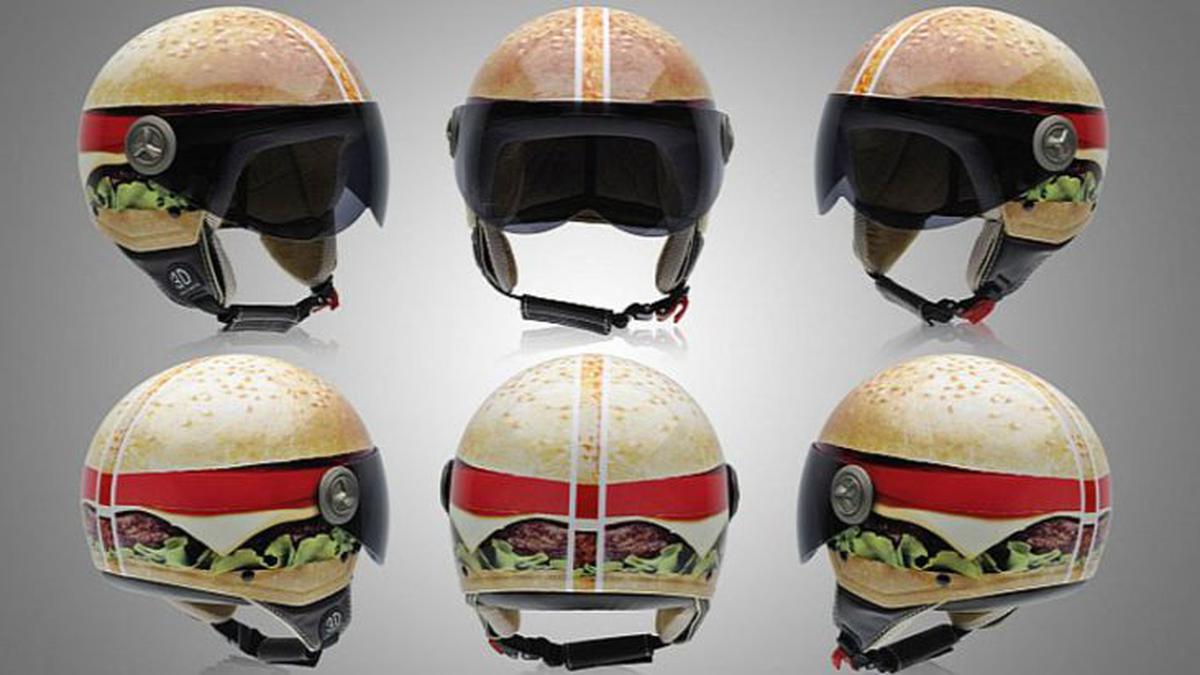 Punya Bentuk Unik, Dua Helm Ini Dijamin Bikin Lapar