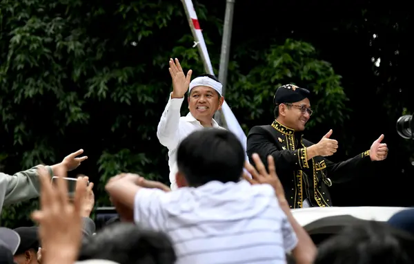 Mengenal Air Legen: Air Legen Terbuat dari Apa dan Manfaatnya - Feeds ...