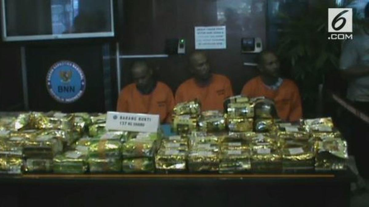 VIDEO: BNN dan Bea Cukai Gagalkan Penyelundupan Sabu Asal Malaysia - News Liputan6.com