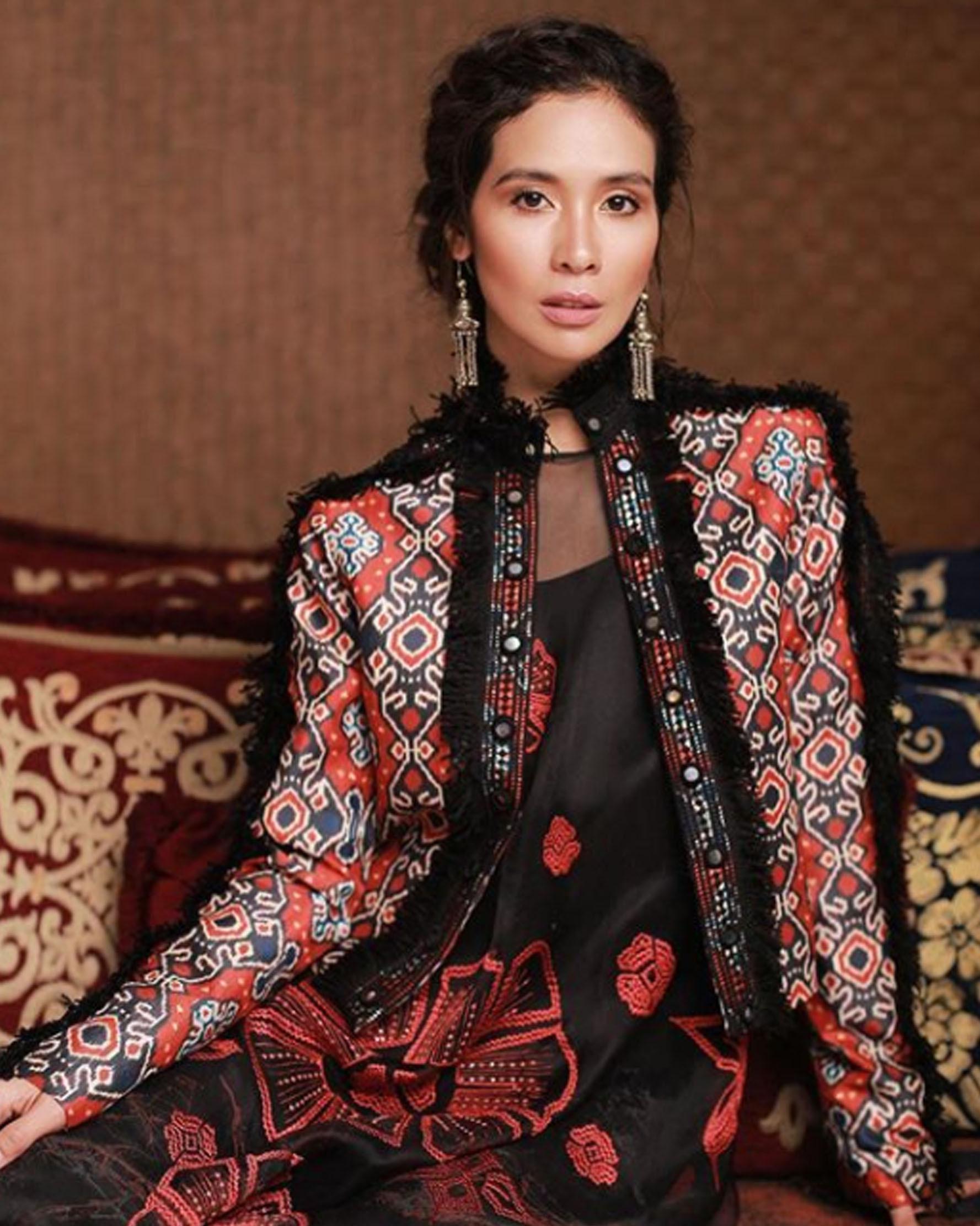 Pengalaman Seru Marsha Timothy Mengenal Mumi dari Film Marlina ...