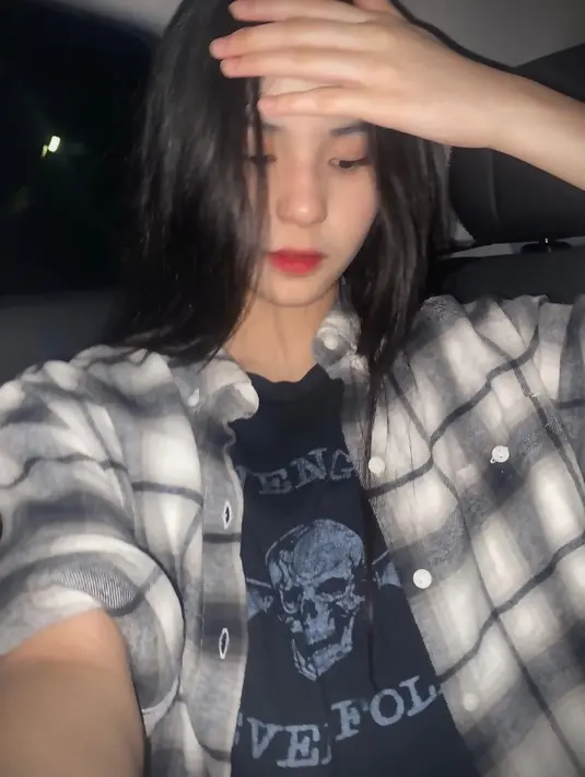 6 Potret Pesona Jazzlyn Trisha, Member Termuda di JKT48 yang Baru Lulus SD - Photo Fimela.com