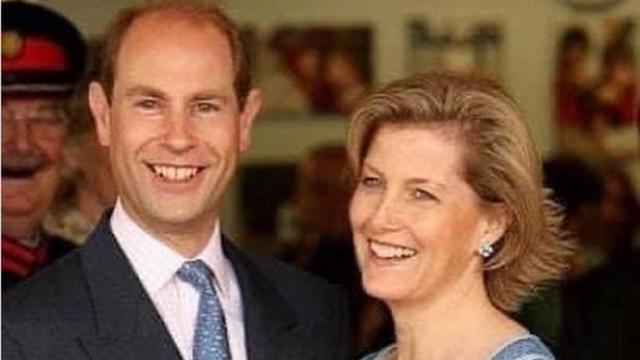 Kisah Cinta Pangeran Edward, Anak Ratu Elizabeth II yang Pernikahannya ...