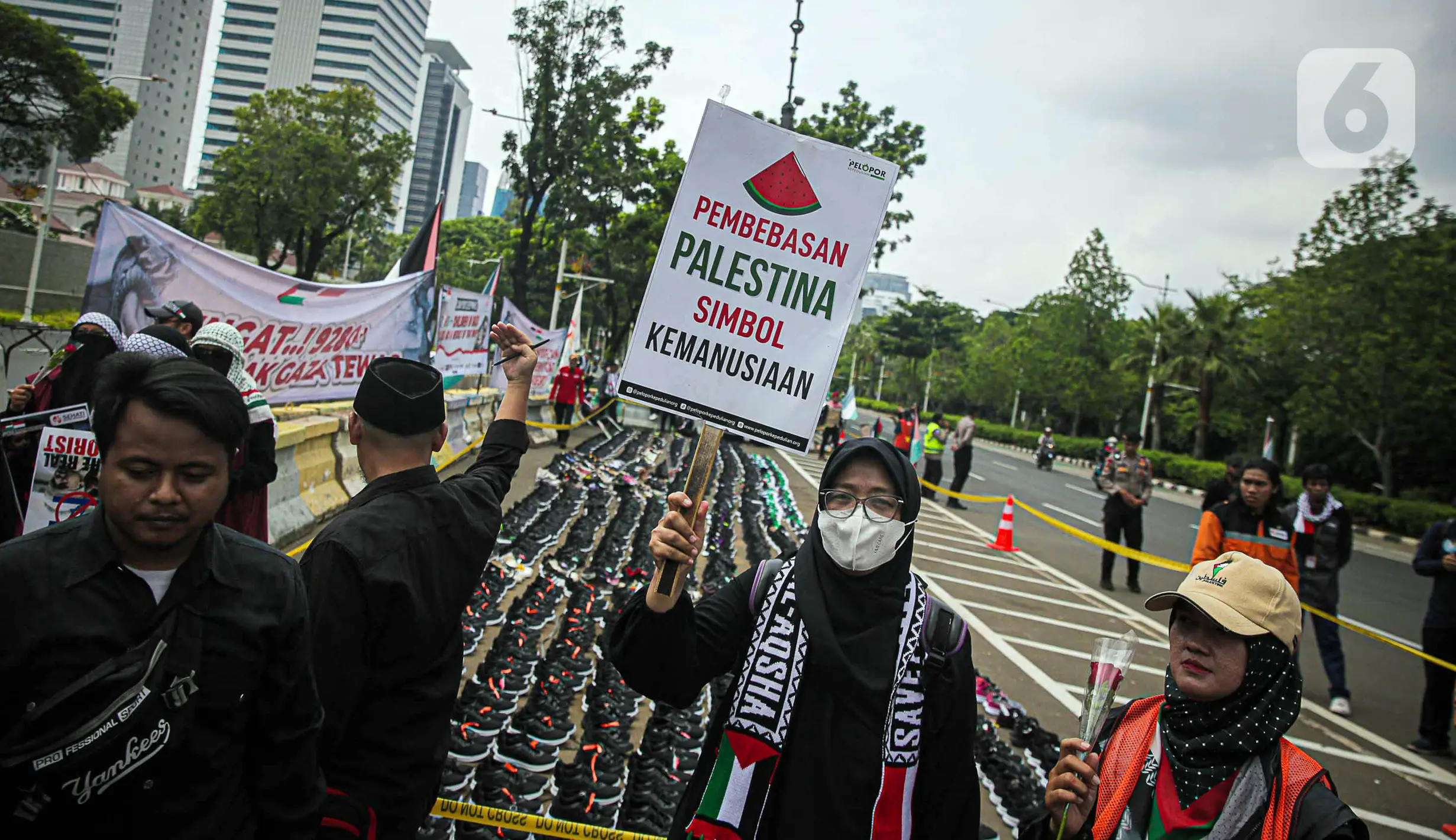 Aksi Simbolik 100 Hari Genosida Gaza di Depan Kedutaan Besar AS - Foto ...