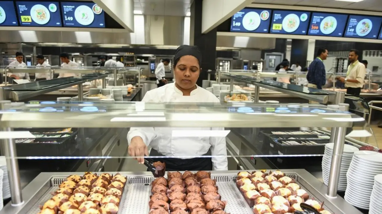 Kembali Terulang, Pelanggan IKEA India Temukan Serangga Dalam Makanan ...