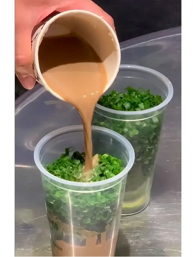 Viral Kopi dengan Topping Daun Bawang 'Scallion Latte', Berani Coba ...