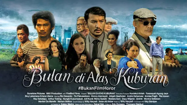 `Bulan Di Atas Kuburan` Tampil dengan Versi Baru - ShowBiz Liputan6.com