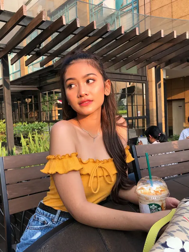 6 Potret Sarah Tuffahati, Pesinetron yang Hampir Jatuh ke Jurang saat ...