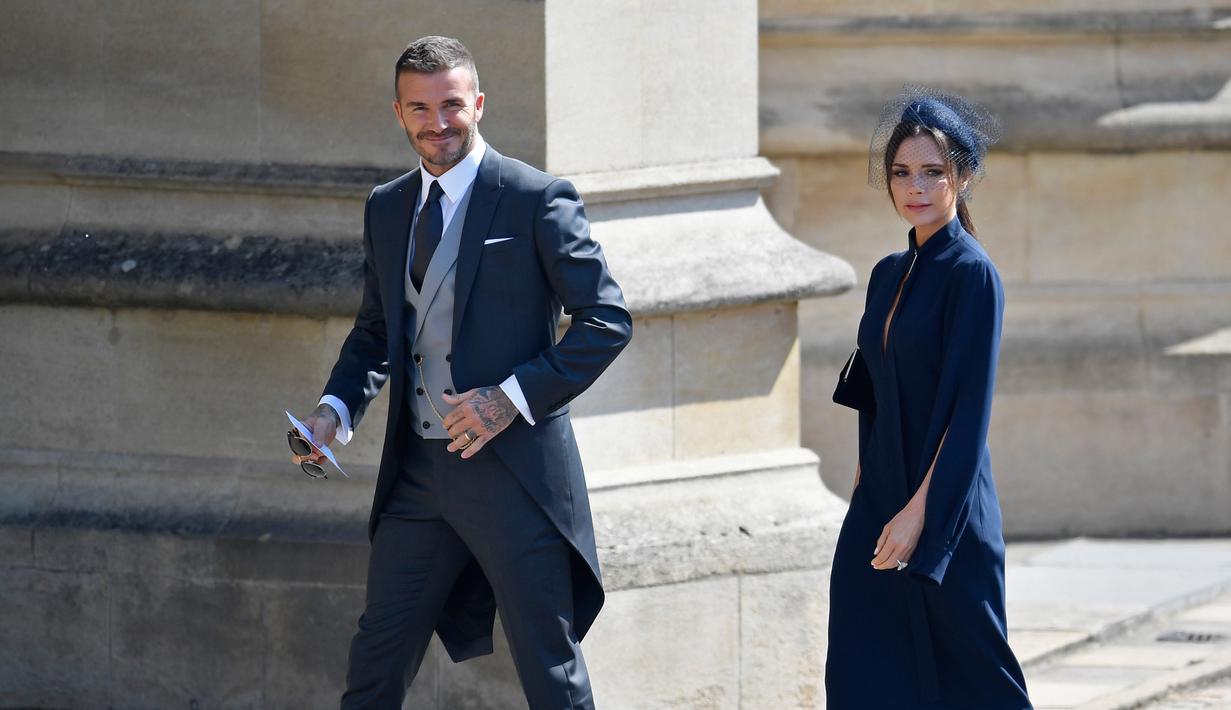 FOTO: Ganteng dan Cantik, Begini Gaya Beckham dan Victoria ke Royal ...