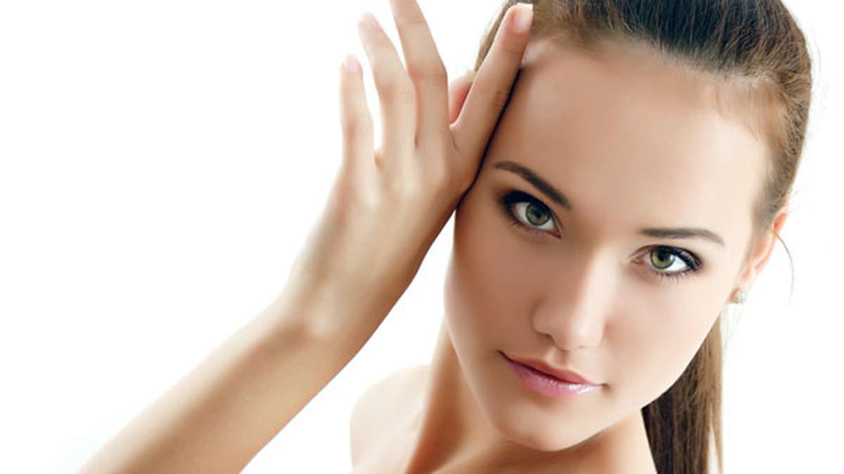 Lisa Namuri: "Wanita Perlu Jaga Kecantikan Kulitnya" - Fashion & Beauty ...