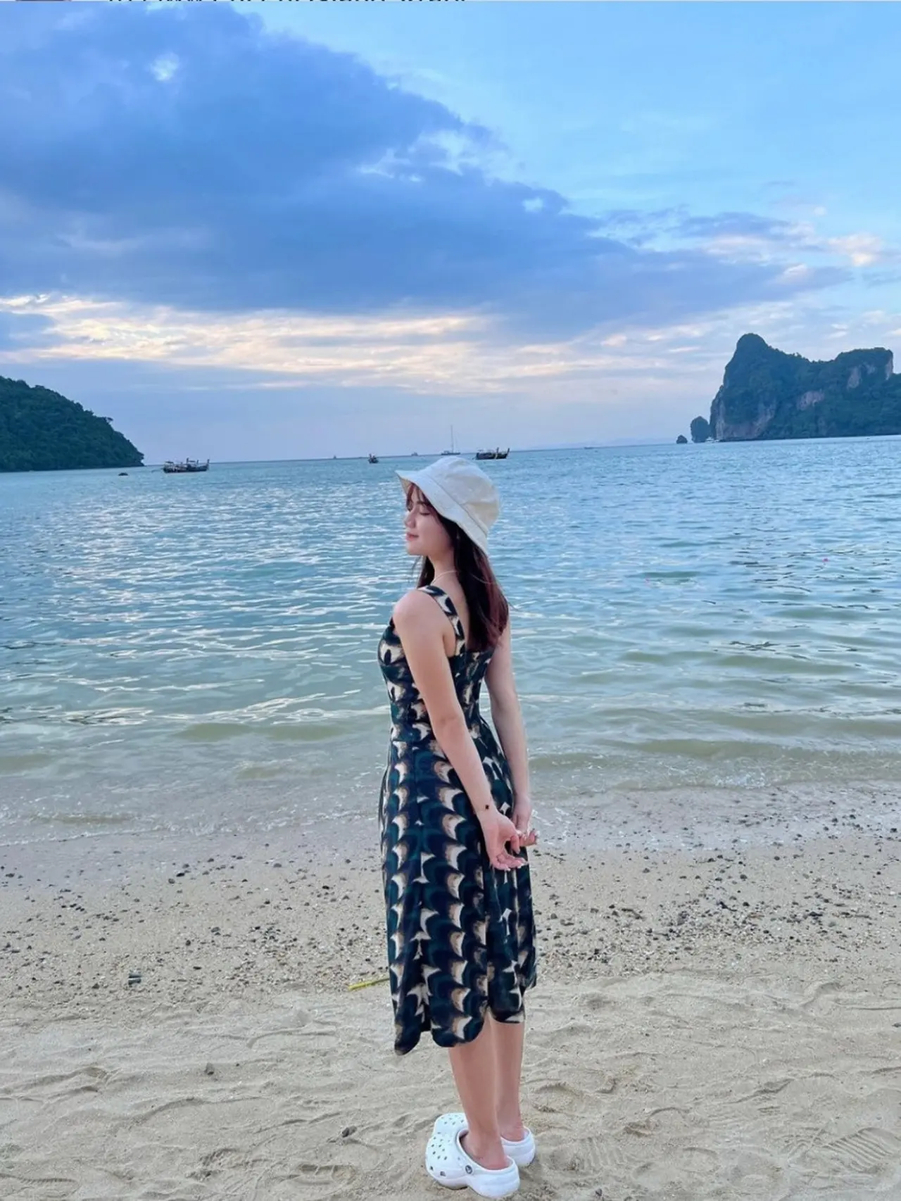 7 Potret Onic Kayes dan Celiboy Bulan Madu di Thailand, Ajak Sahabat ke ...