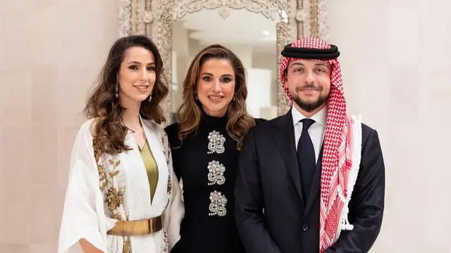 3 Potret Kedekatan Ratu Rania dari Yordania dengan Calon Menantunya ...