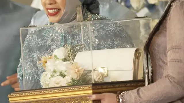 Intip 7 Seserahan yang Dibawa Thariq Halilintar untuk Aaliyah Massaid saat Tunangan, dari ...