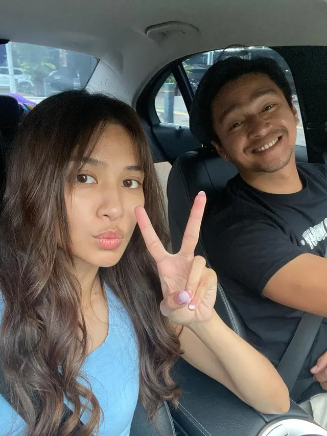 6 Potret Mikha Tambayong dan Deva Mahenra Usai Menikah, Makin Mesra ...