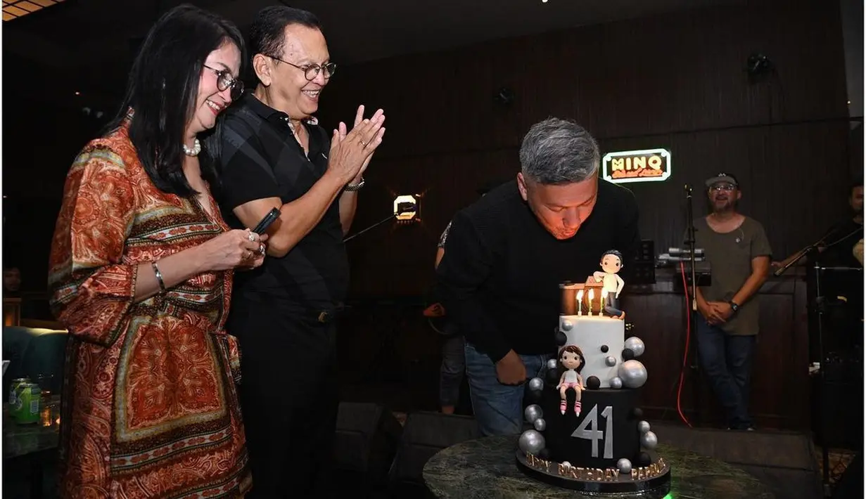 Potret Kemeriahan Ulang Tahun ke-41 Gading Marten - Photo Fimela.com
