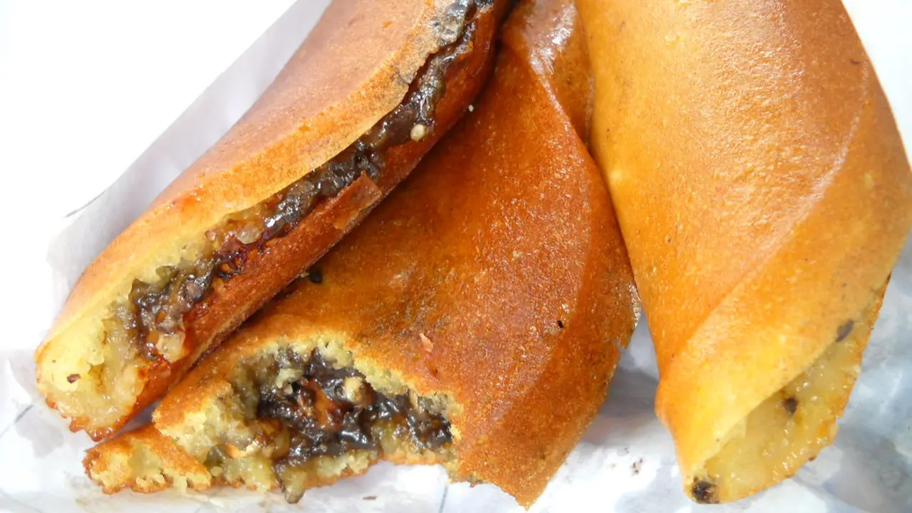 10 Cara Membuat Martabak Unyil, dari yang Manis sampai Asin - Hot ...