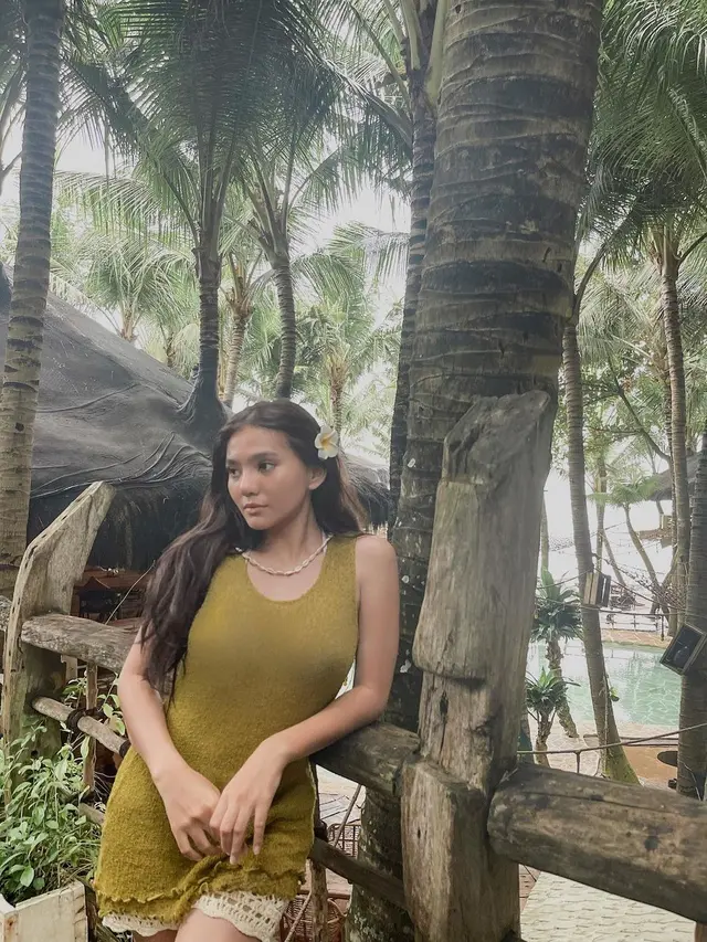 Hobi Travelling, Ini 7 Potret Seru Afifah Ifah'nda Saat Liburan - Hot ...