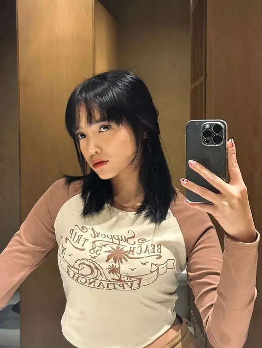 Potret Fuji Pamer Rambut Poni Unyu, Bikin Netizen Ter-uwu-uwu! - Foto Liputan6.com