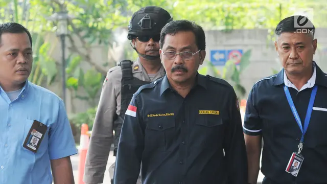 KPK Tetapkan Gubernur Kepri Nurdin Basirun Tersangka Suap dan ...