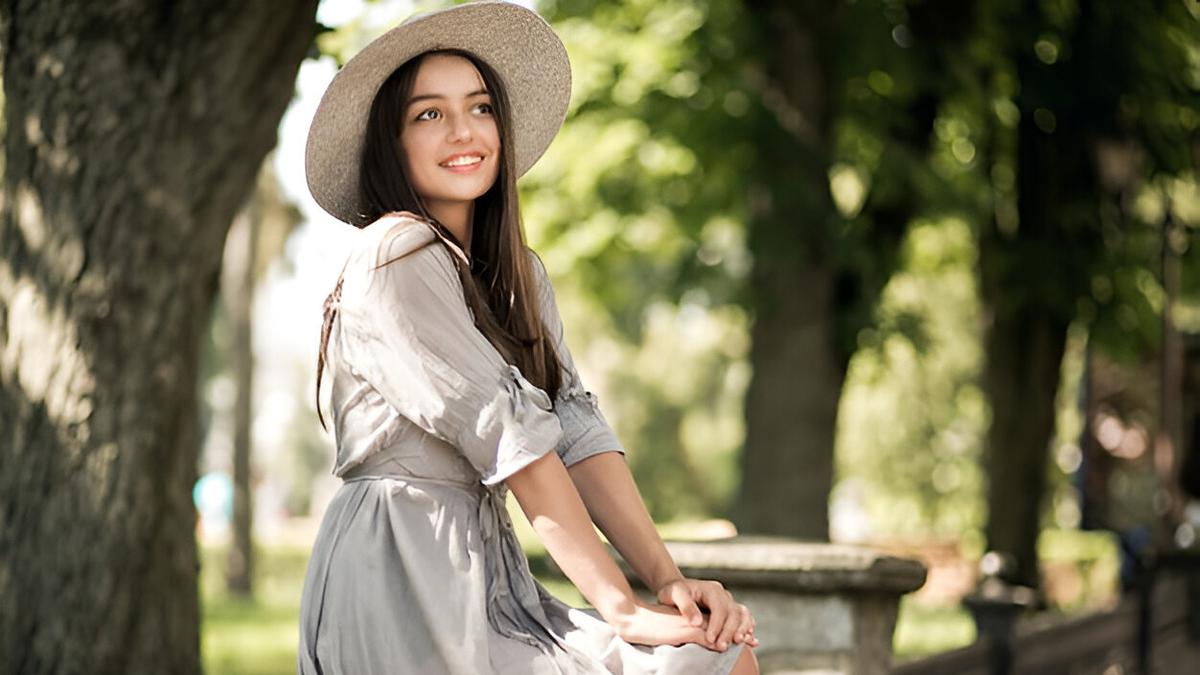 5 Pertanda Kamu Punya Daya Tarik Alami yang Memikat Orang Lain - Lifestyle Fimela.com