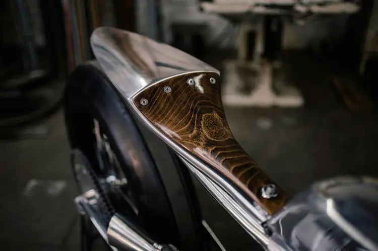 H-D Ironhead 1965 Cafe Racer - Galeri Otosia.com