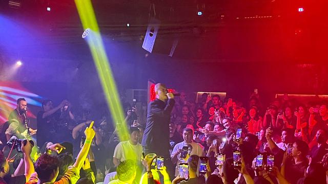 Dewa 19 Tampil Luar Biasa Di Jackson's All Stars Vol.3, Ratusan ...