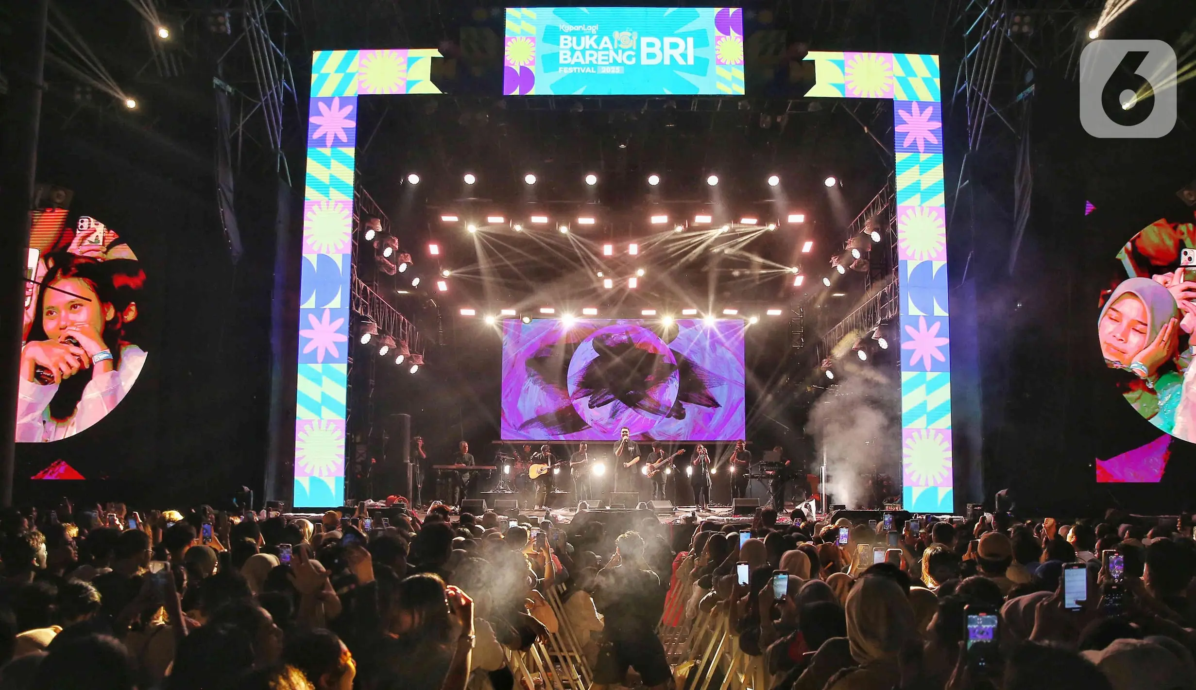 Penampilan Tulus Hangatkan Malam Pertama KapanLagi Buka Bareng BRI ...