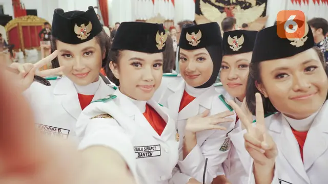 6 Potret Naila Aulita Alqubra Sinapoy, Gadis Paskibraka Mahir 5 Bahasa Asing yang Bermimpi Kerja ...