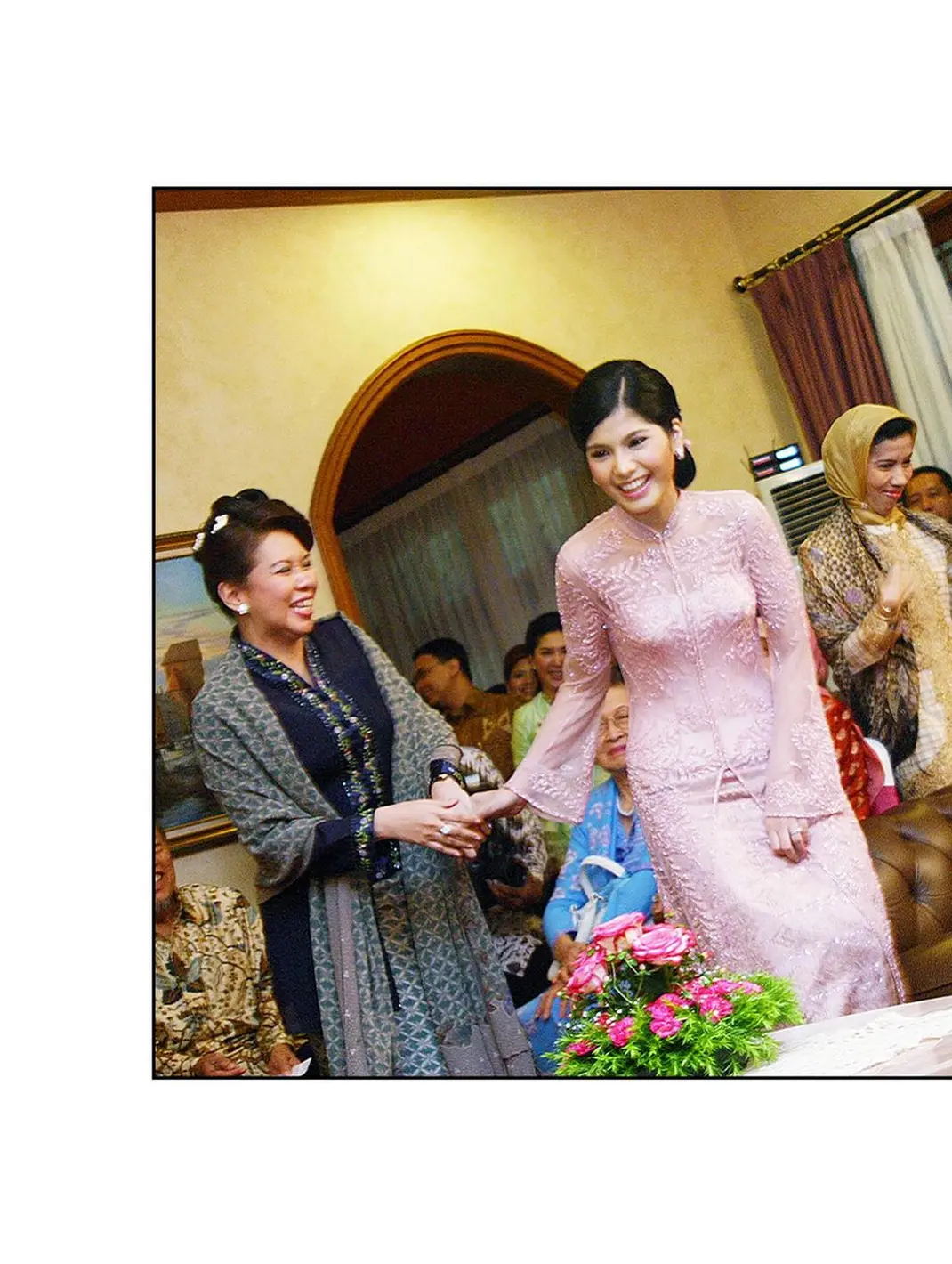 Annisa Pohan Unggah Foto Jadul Bareng AHY, 6 Gaya Couple yang Manis ...