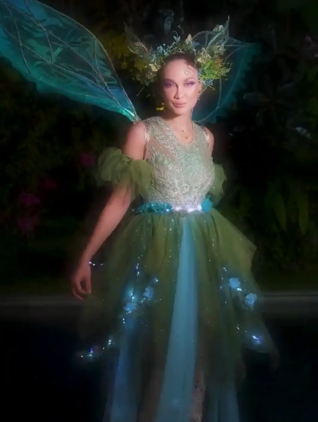 6 Potret Luna Maya Berubah Jadi Tinkerbell di Ultah Ashanty ...