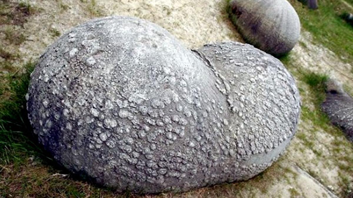 Fenomena Unik Trovant, Batu `Bernyawa` dari Rumania - Global Liputan6.com