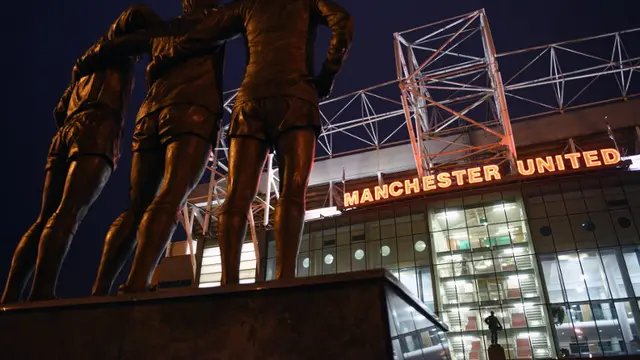 Atap Stadion Old Trafford Bocor, Ternyata Sudah Berlangsung 10 Tahun ...