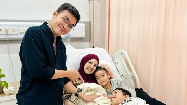 6 Potret Tya Ariestya Bagikan Momen Jalani Operasi Pengangkatan Polip, Keluarga Setia Menemani ...