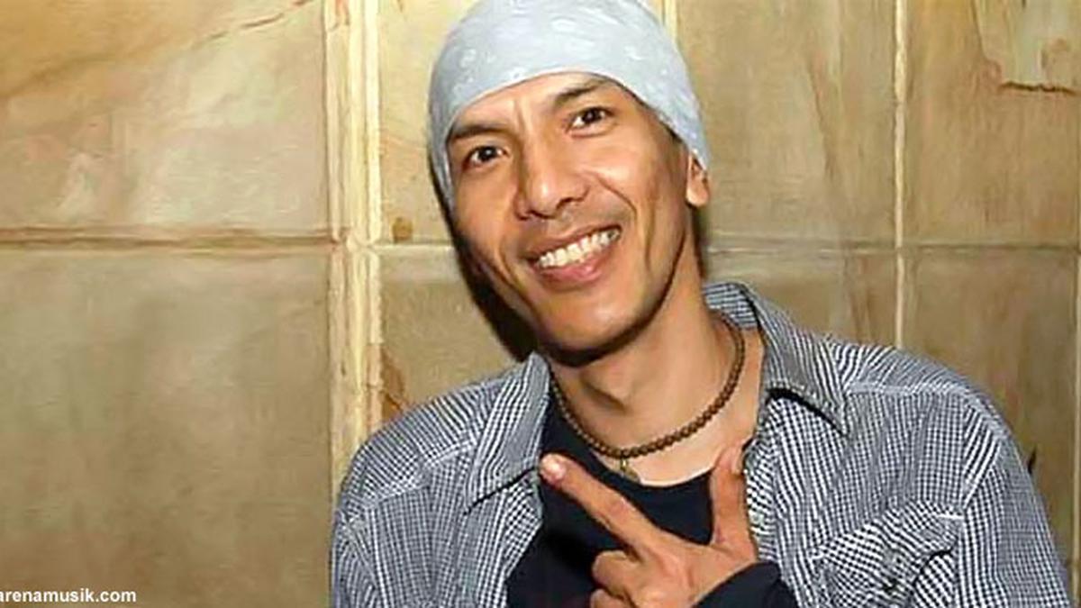 Yuke 'Dewa 19' Sindir Artis Lewat Lagu Selebritis