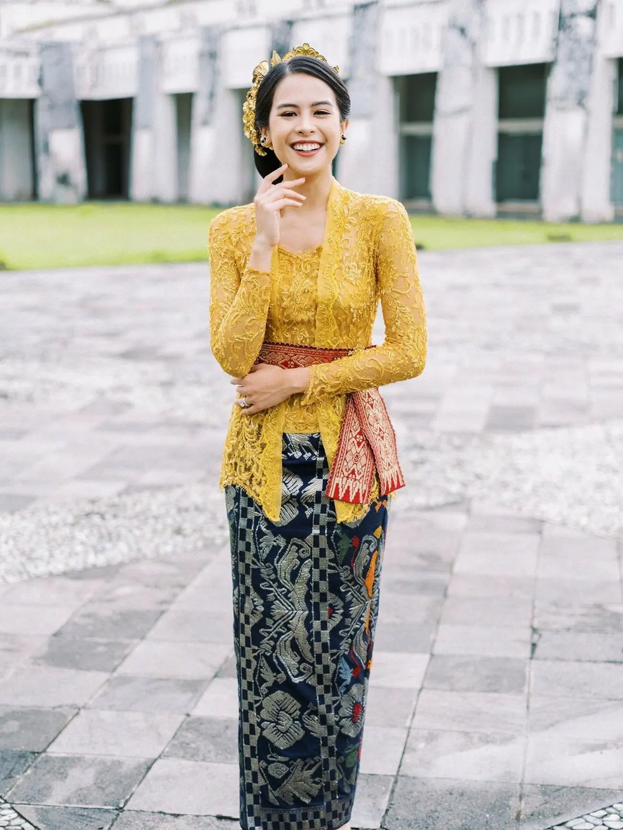 5 Inspirasi Gaya Kebaya Bali Modern Ala Artis, dari Anya Geraldine ...