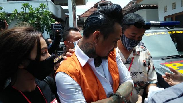 Melihat Perjalanan Kasus Jerinx SID hingga Divonis 1 Tahun 2 Bulan ...