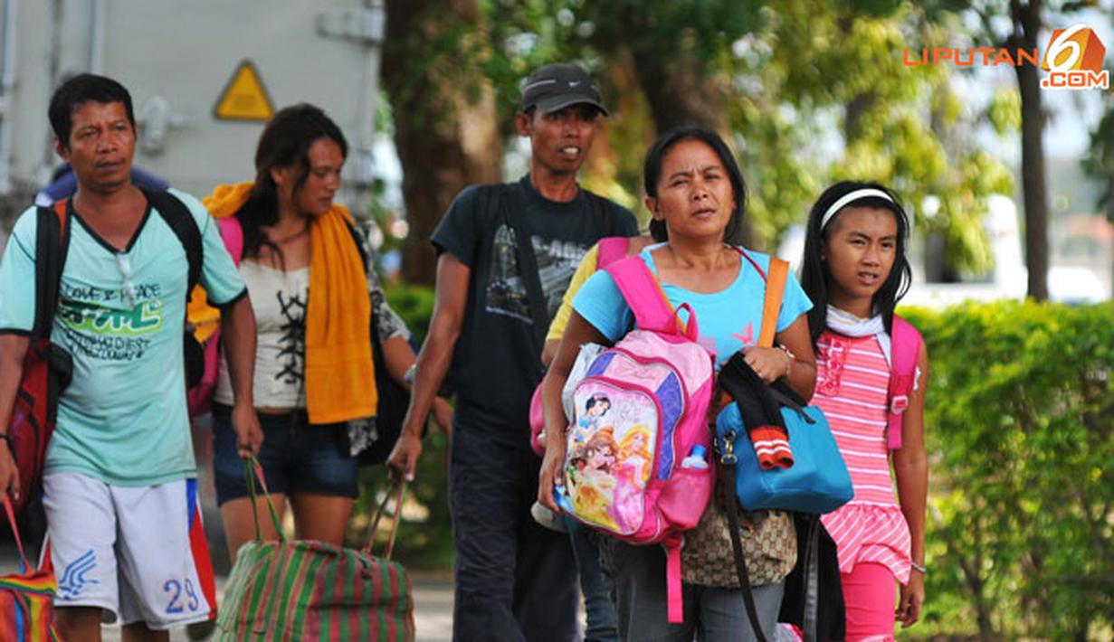 Bandara Militer Cebu Jadi Posko Pengungsi - Foto Liputan6.com