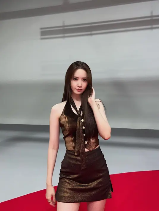 YoonA SNSD Tampil dengan Gaya Rambut Berponi, Warganet: Anak Sekolah ...