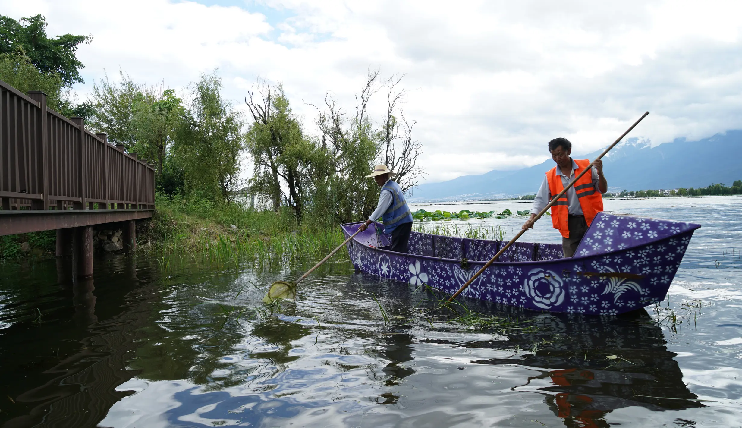 FOTO: Mengunjungi Desa di Tepi Danau Air Tawar Terbesar China - Foto ...