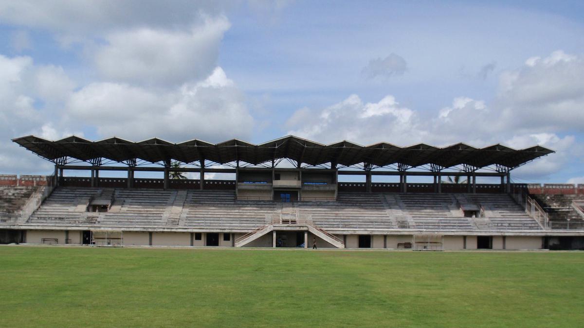 Stadion Legendaris Bali Berbenah Menyambut Piala Presiden 2015 - Bola ...