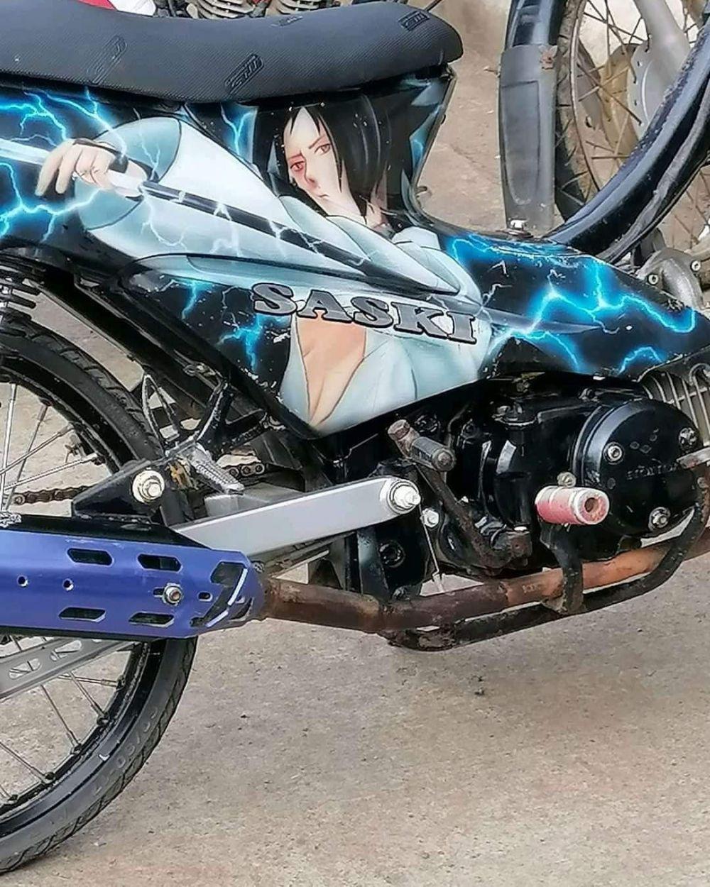 9 Potret Motor Nemu di Parkiran, Bentuknya Sudah Jarang Ditemukan ...