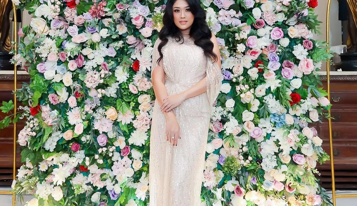 Potret Terbaru Oline Mendeng, Pemeran Susi OB yang Kini Jadi Sosialita ...