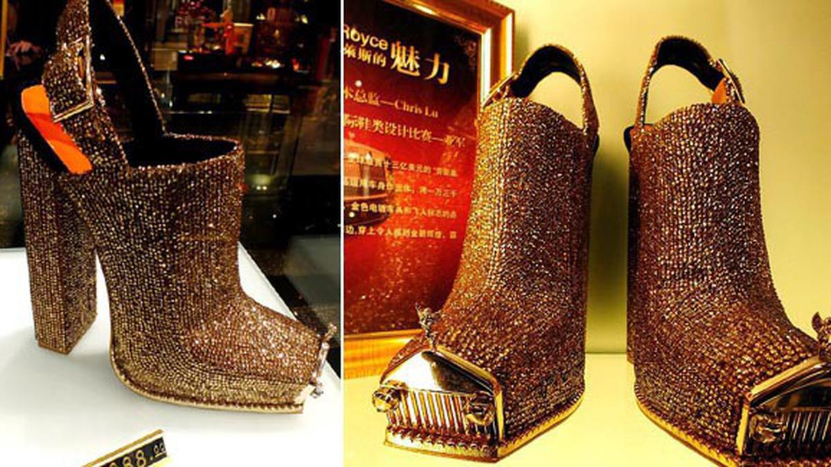 Sepatu Bentuk Mobil Termahal di Dunia, Rp 52 Miliar - Fashion Fimela.com